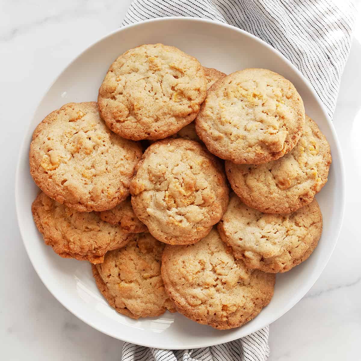 Easy Crunchy Cornflake Cookies - Last Ingredient