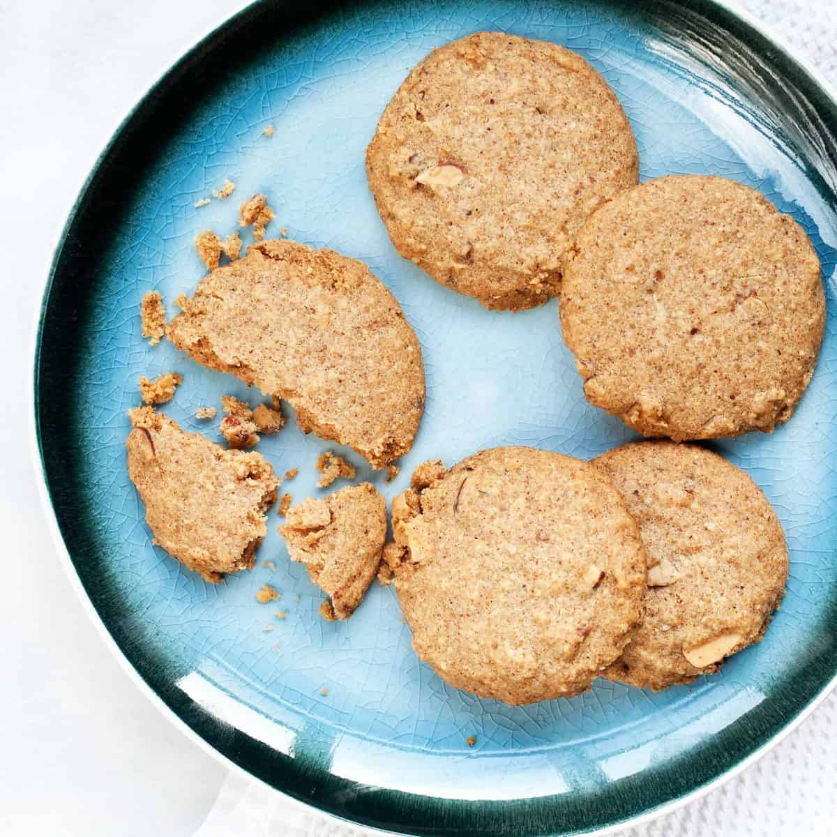 Vegan Almond Shortbread Cookies | Last Ingredient