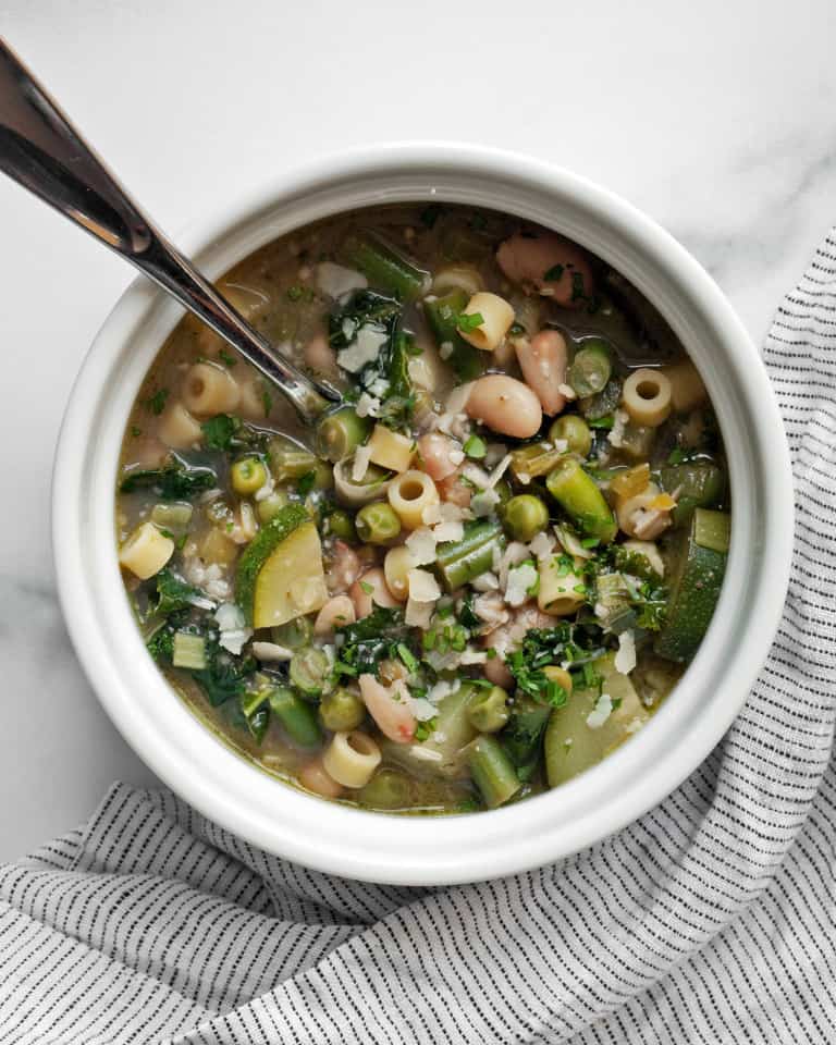 Green Minestrone Soup with Zucchini & Peas - Last Ingredient
